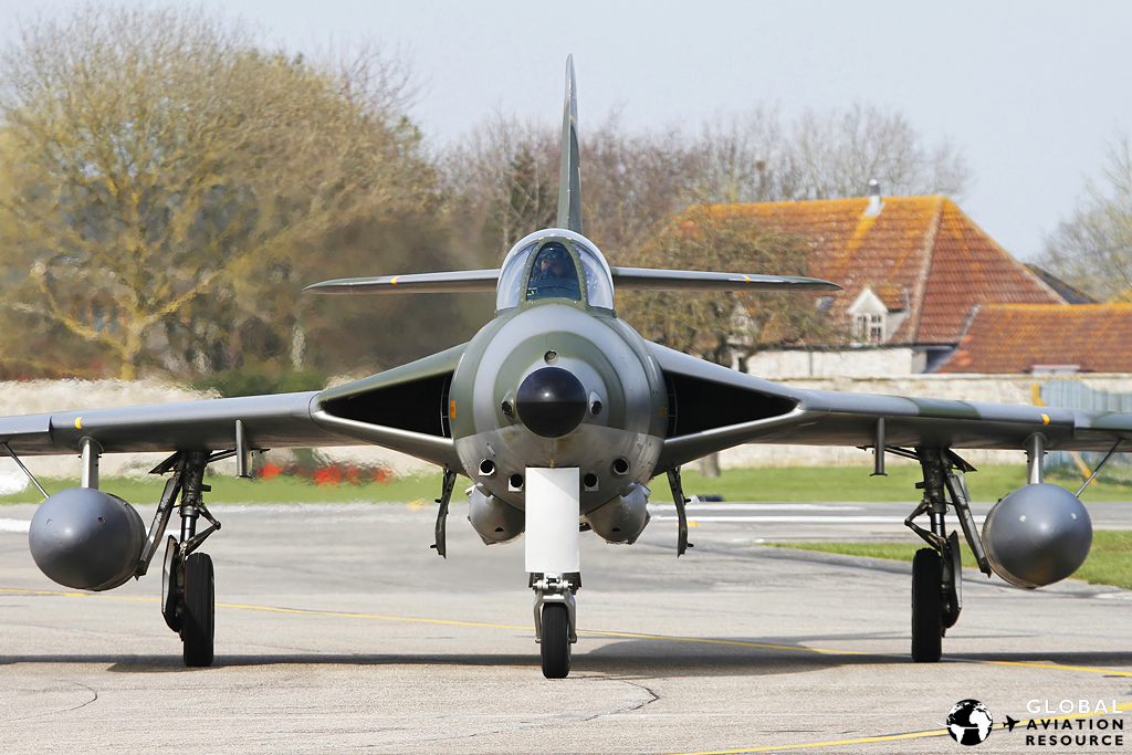 blogGAR: Hawker Hunter Aviation (HHA) at RNAS Yeovilton - Global ...