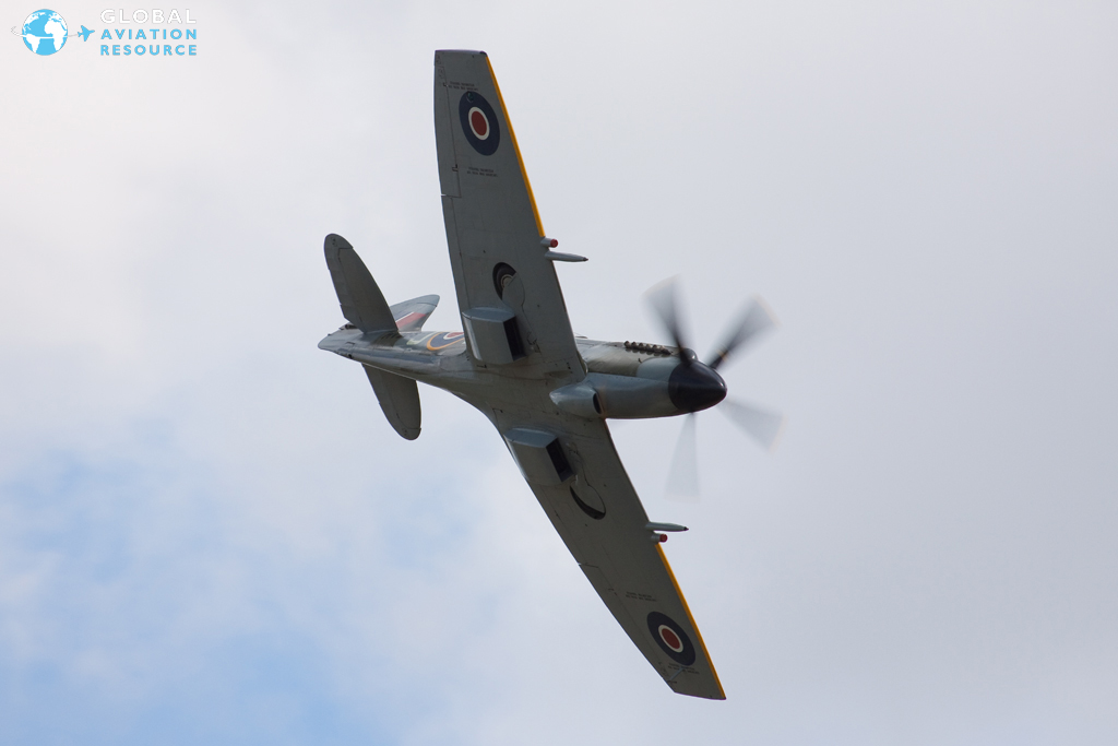 Airshows >> UK: The Buildup to Duxford Flying Legends 2011 - The Online ...